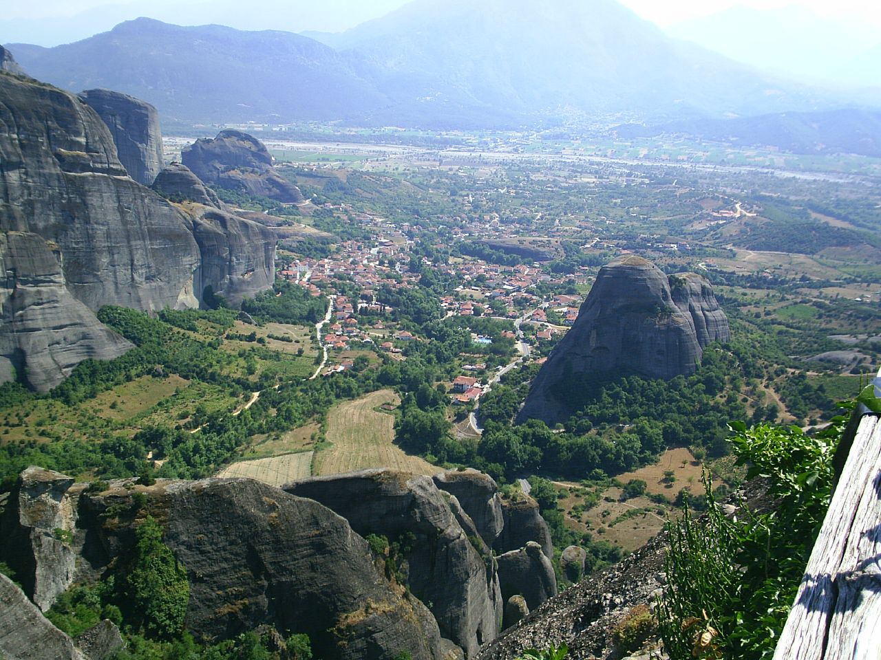 Kalambaka to be renamed Municipality of Meteora | BestofAthens.gr